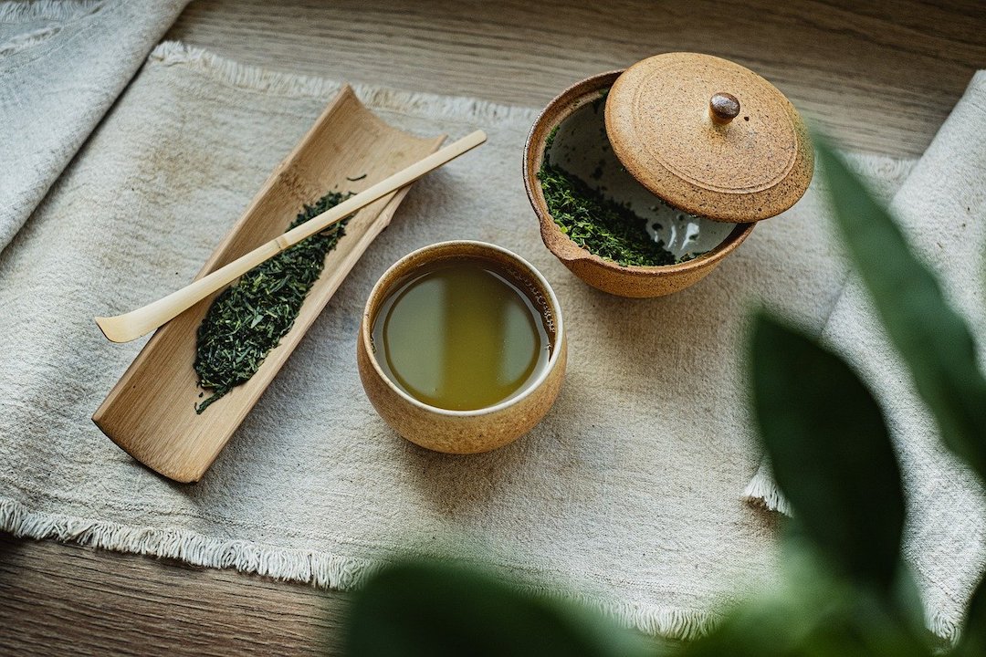 Tea Meditation: How to Be Mindful In The Ritual of Making Tea